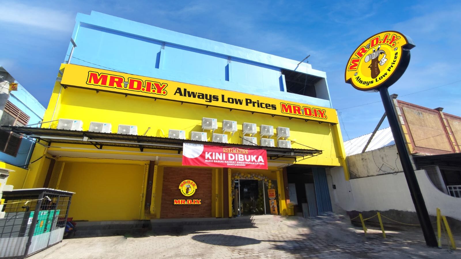 Ormas dan LSM Ajukan Hearing ke DPRD Banyuwangi Terkait Dugaan 9 Gerai ...